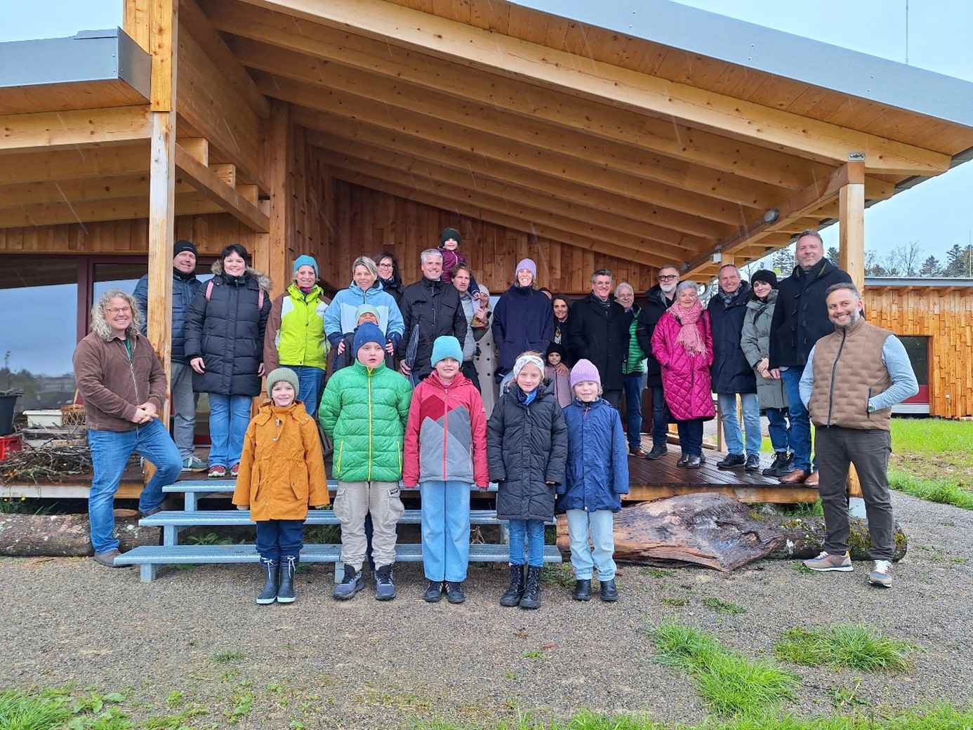 Naturhort bekommt Besuch von Spendern und Helfern - MKS Rottweil